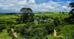Ultimate Guide to Visiting Magical Hobbiton in The Shire, New Zealand ...